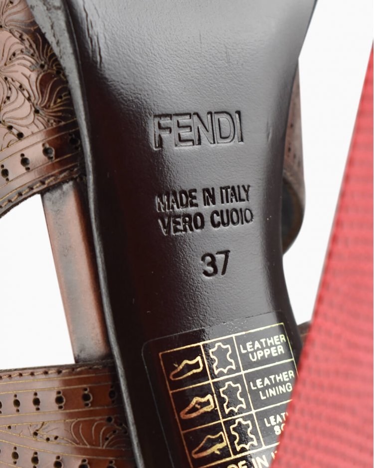 Sapato Fendi original couro Marrom