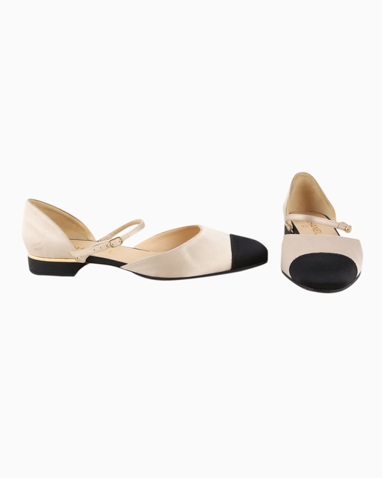 Sapato Chanel Original Cap Toe Satin Bege e Preto Feminino