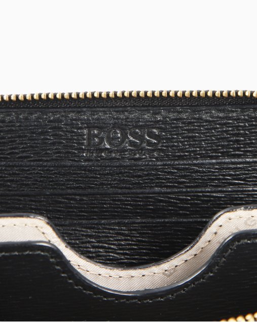 Carteira Hugo Boss Original Zip Perforated Leather Preta Feminina