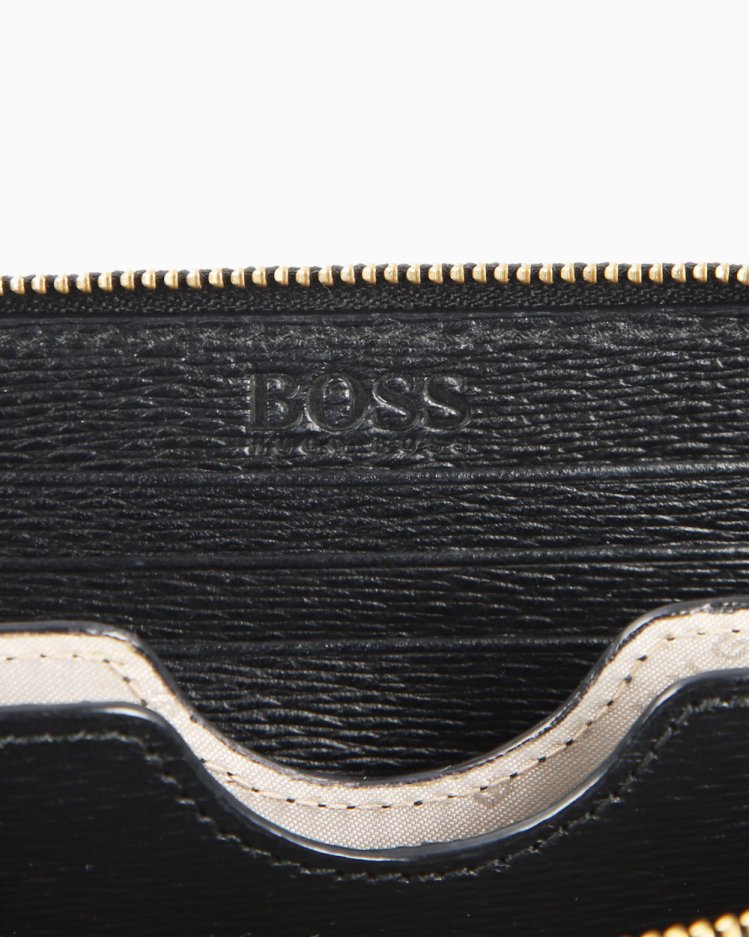 Carteira Hugo Boss Original Zip Perforated Leather Preta Feminina