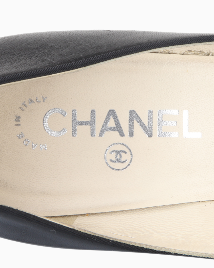 Sapato Chanel Original Cap Toe Couro Preto Feminino
