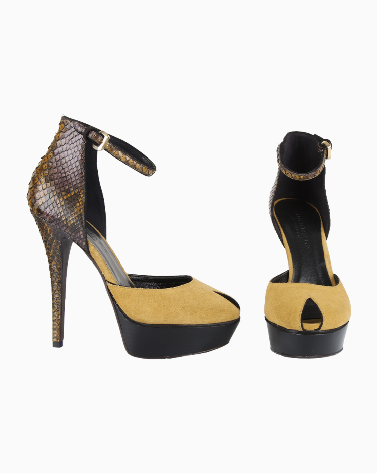 Sapato Burberry Original Python Suede Mostarda Feminino