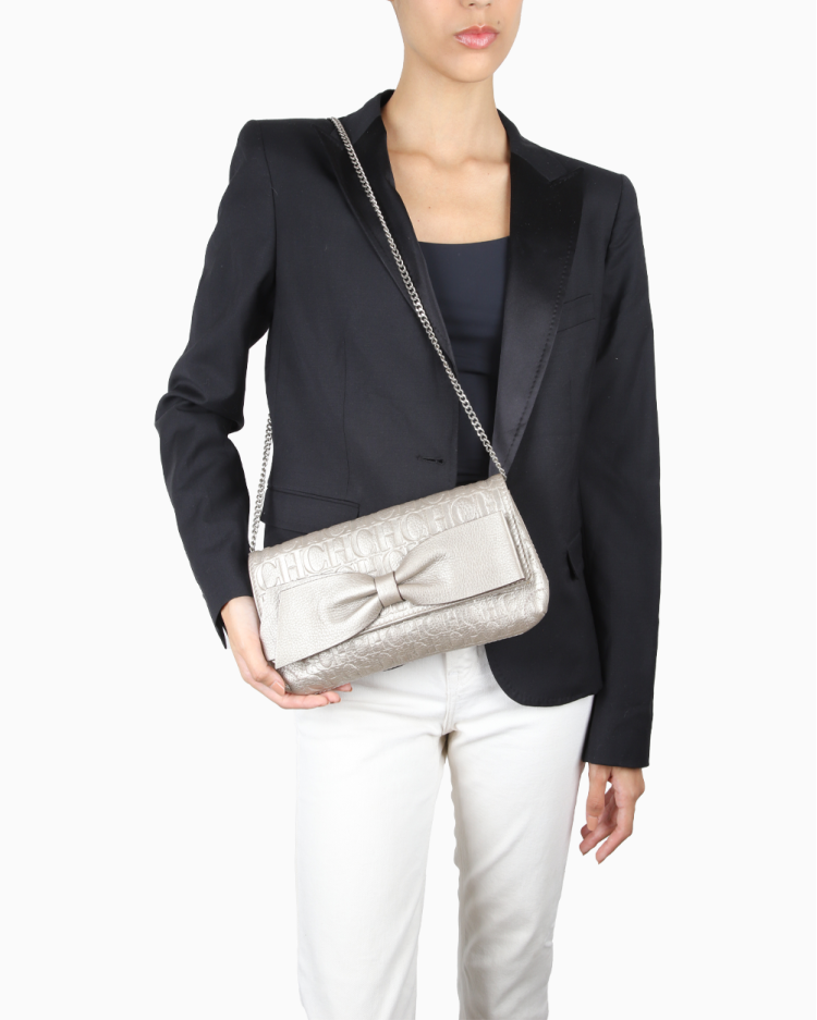 Bolsa Carolina Herrera Original Flap Bow Metalizada Prateada Feminina