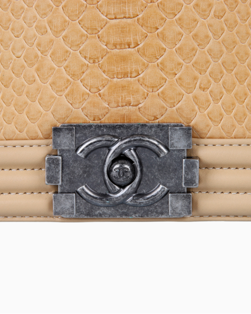 Bolsa Chanel Original Boy Média Python Bege Feminina