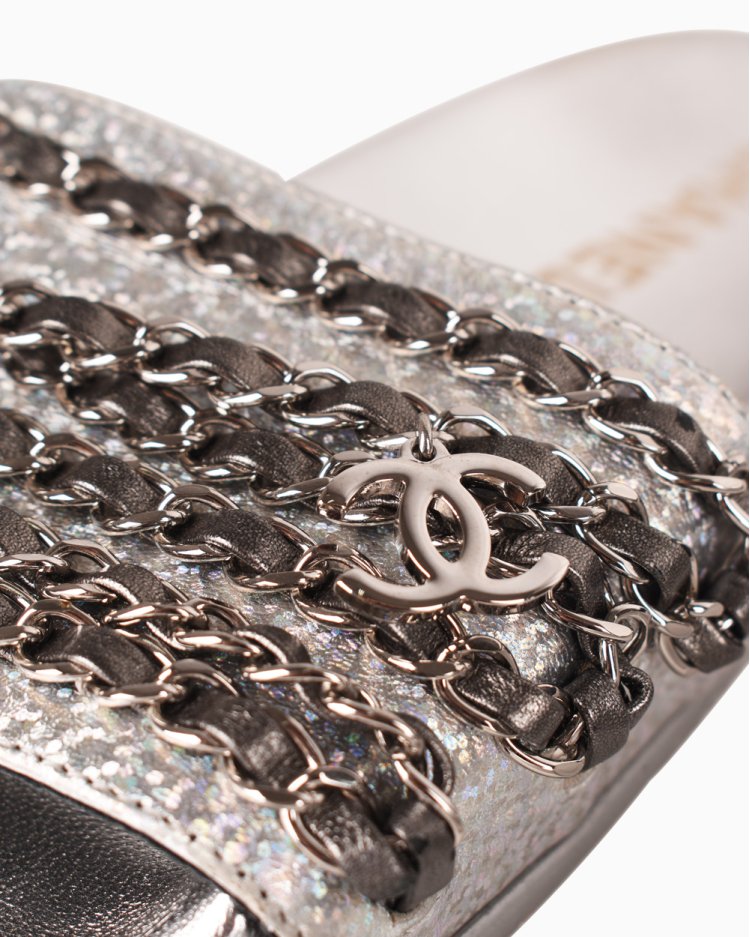 Slide Chanel Original Chain Link Prata Holográfica Feminina